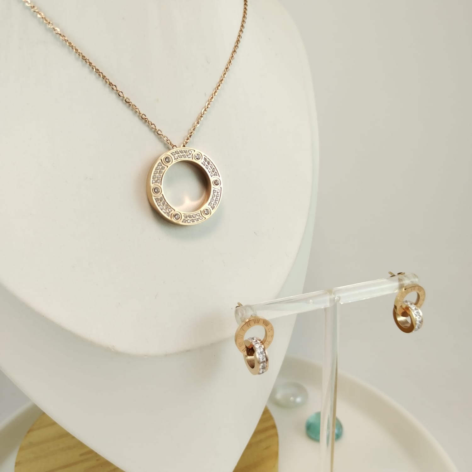 Set rose gold Collar y aretes «CaRtIEr» – Catálogo de Joyas en Línea